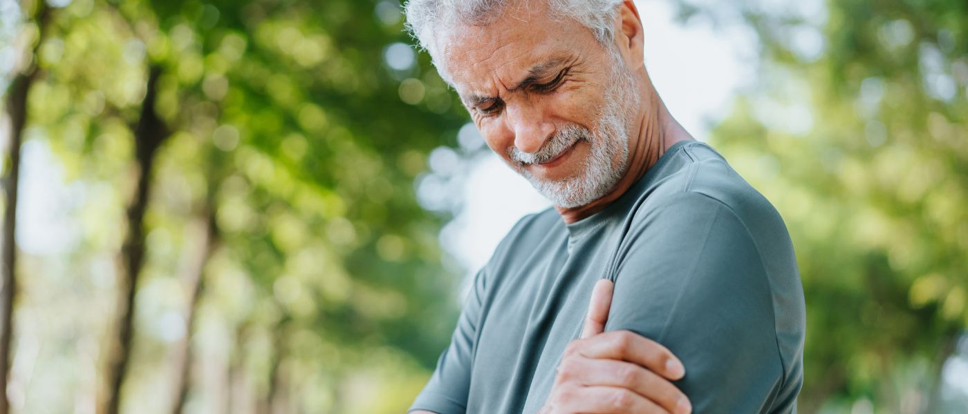 Omarthrose : Premiers signes, causes et traitement